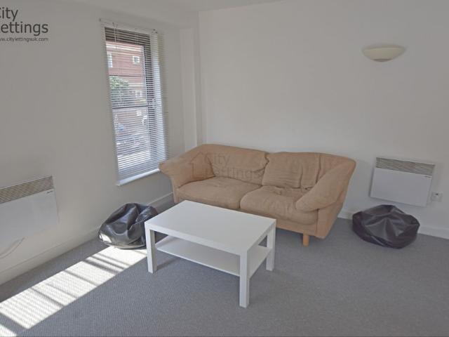 2 Bedroom Ground Floor Flat