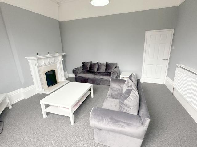 2 Bedroom Ground Floor Flat