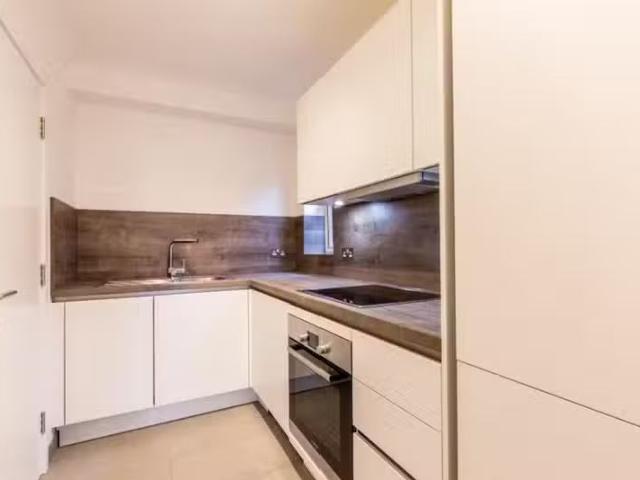 2 bedroom ground floor flat for rent in 3 Welford House 23 Lan.
