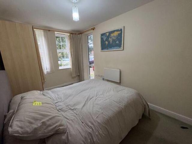 2 bedroom ground floor flat for rent in 12 Bainbrigge Road, Leeds, LS6