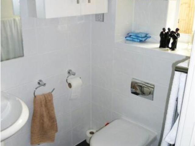 2 bedroom ground floor flat for rent in 41 Aylesbury Road, Bromley, Kent, BR2