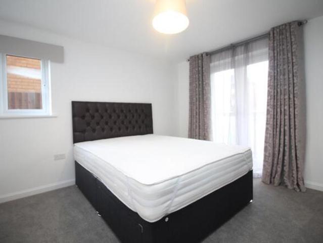 2 bedroom ground floor flat for rent in Countess Way, Brooklands, MK10