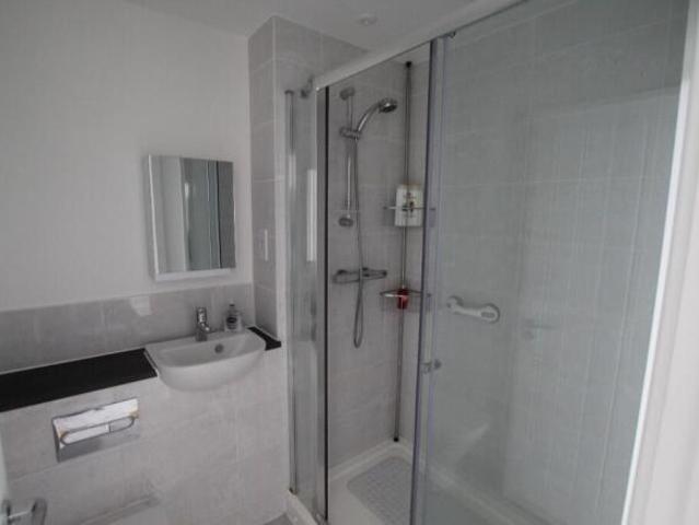 2 bedroom ground floor flat for rent in Conningbrook Avenue, Ashford, Kent, TN24