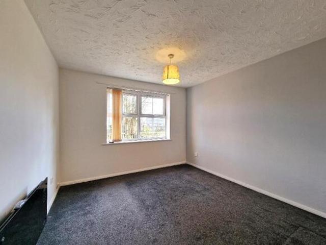 2 bedroom ground floor flat for rent in Cromford House, Drapers Field, Canal Basin, CV1