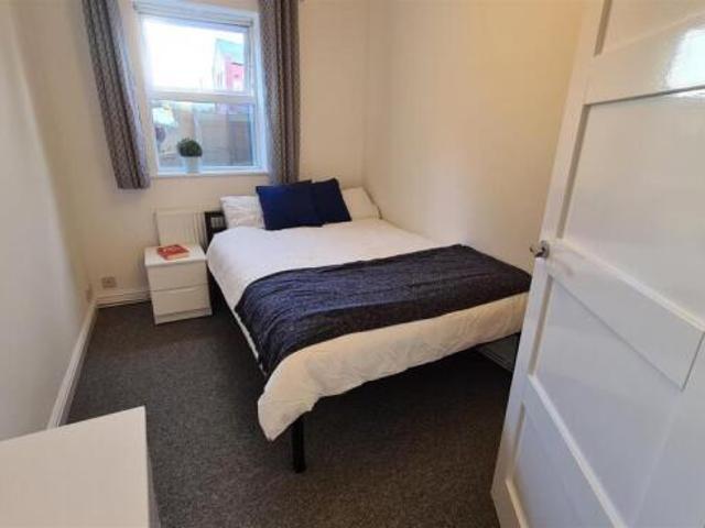 2 bedroom ground floor flat for rent in Anson Road 1, Victoria Park, Manchester, M14