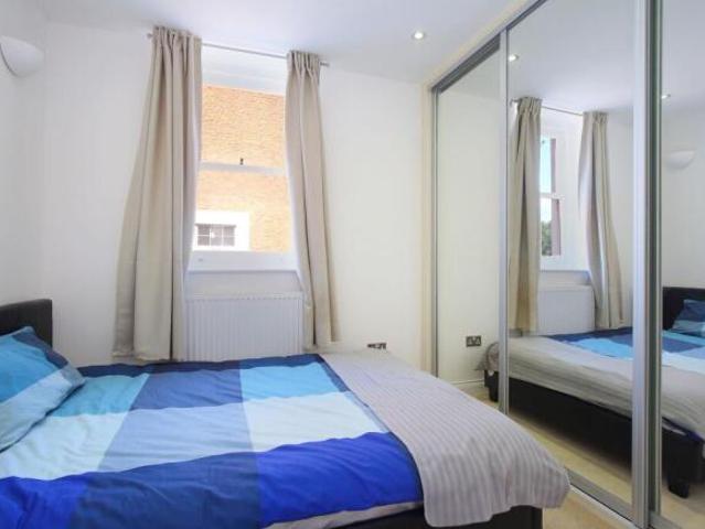 2 bedroom ground floor flat for rent in Archway Road, London, N6