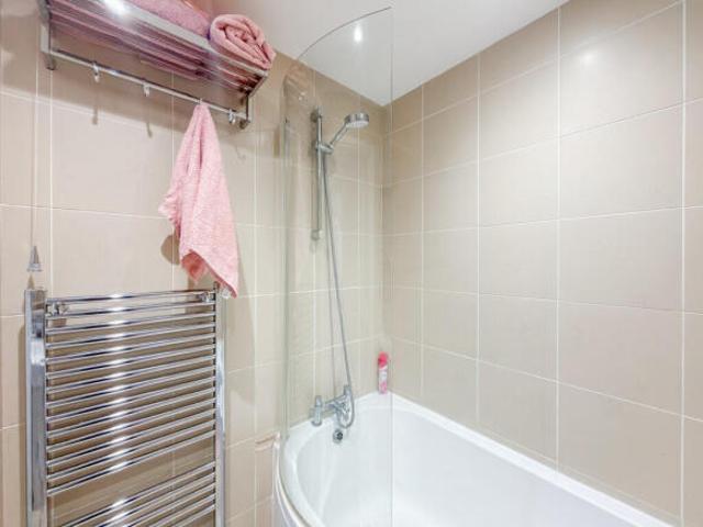 2 bedroom ground floor flat for rent in Ashley Road, Poole, BH14