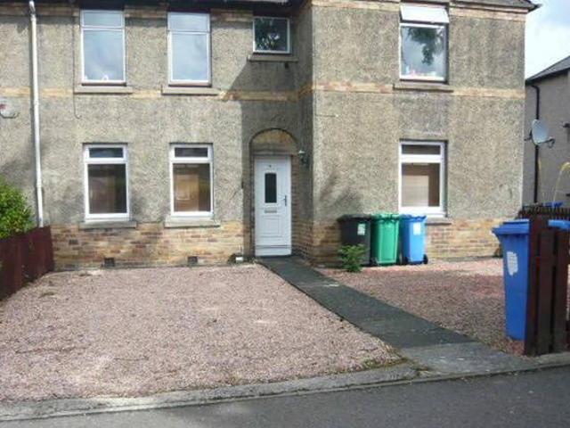 2 bedroom ground floor flat for rent in Blake Street Dunfermline KY11