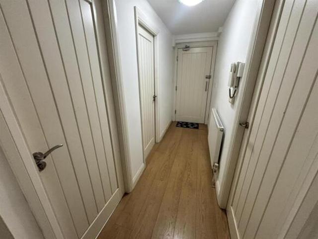 2 bedroom ground floor flat for rent in Brighton Grove, Fallowfield, Manchester, M14