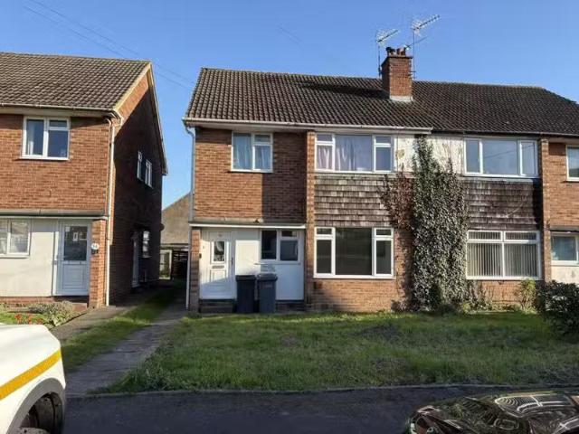 2 bedroom ground floor flat for rent in Granby Road, Nuneaton.