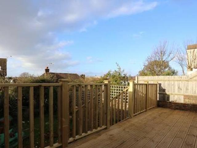 2 bedroom ground floor flat for rent in Fonthill Road Hove BN3