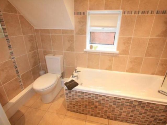 2 bedroom ground floor flat for rent in Fairfield Road, Newcastle Upon Tyne, NE2