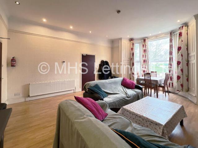 2 bedroom ground floor flat for rent in Flat 1, 239 Hyde Park Road, Leeds, LS6 1AG, LS6