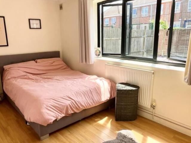 2 bedroom ground floor flat for rent in Hatfield Road, St. Albans, Hertfordshire, AL1 4LW, AL1