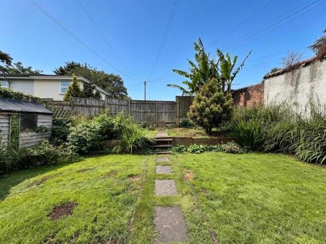 2 bedroom ground floor flat for rent in Heavitree Park, Exeter, EX1