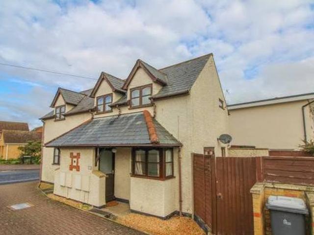 2 bedroom ground floor flat for rent in High Street Langford Biggleswade SG18