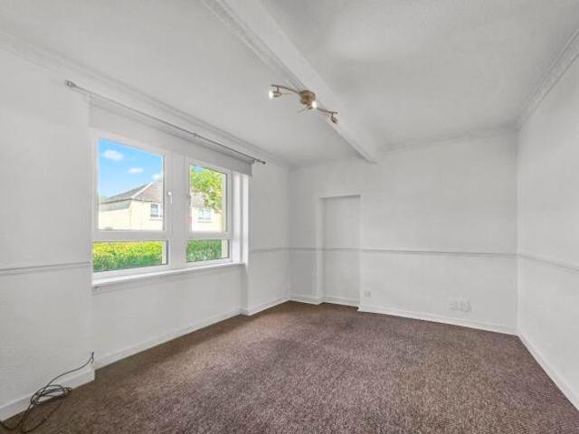 2 bedroom ground floor flat for rent in Hillend Road, Glasgow, G22 6PE, G22