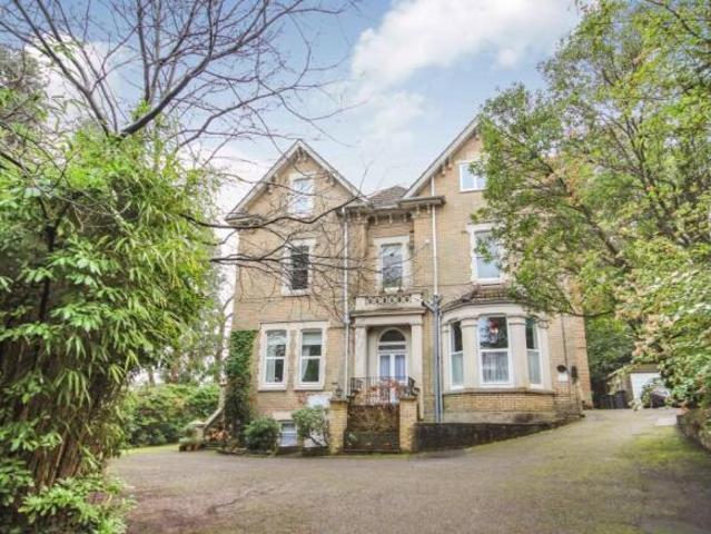 2 bedroom ground floor flat for rent in Ipswich Road, Bournemouth, Dorset, BH4