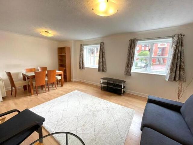 2 bedroom ground floor flat for rent in James Brindley Basin, Manchester, Greater Manchester, M1