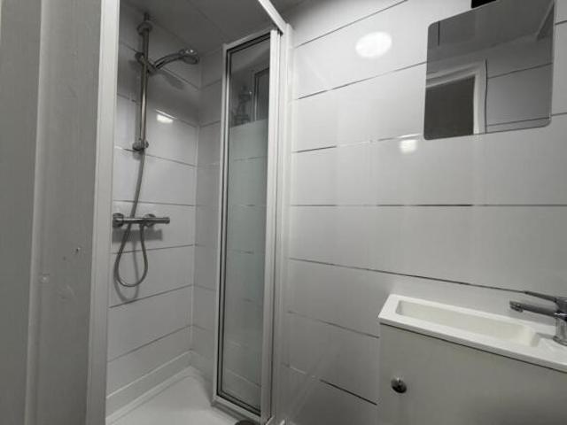 2 bedroom ground floor flat for rent in Lower Cathedral Road, Riverside, CF11