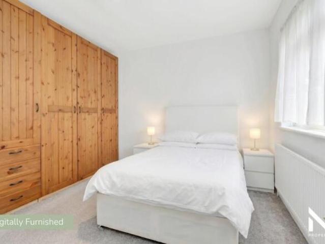 2 bedroom ground floor flat for rent in Laleham Avenue, Mill Hill, NW7