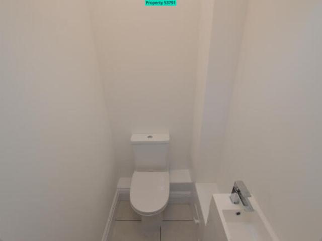 2 bedroom ground floor flat for rent in Lancaster Park Road, Harrogate, HG2