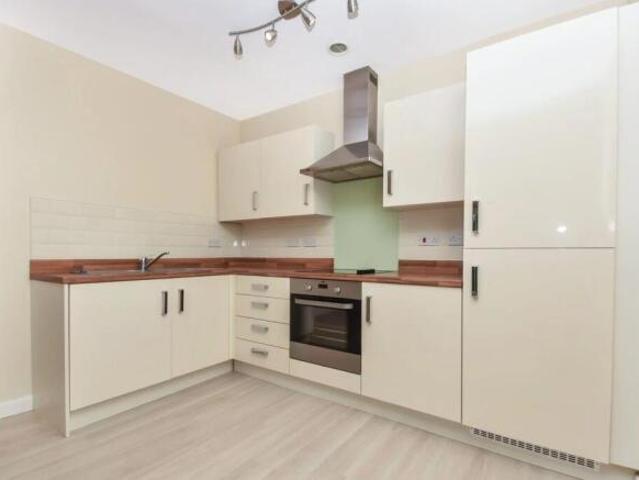 2 bedroom ground floor flat for rent in Lulworth Place, Warrington, WA4 6FG, WA4