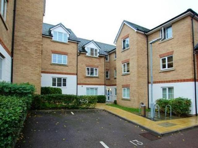 2 bedroom ground floor flat for rent in Monarch Way Leighton Buzzard LU7