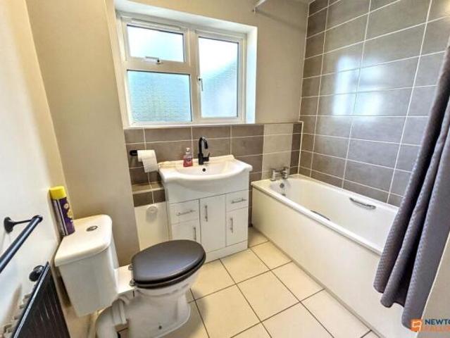2 bedroom ground floor flat for rent in Montagu Road, Walton, Peterborough, PE4