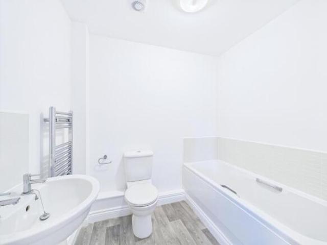 2 bedroom ground floor flat for rent in Mid Water Crescent, Hampton Vale, Peterborough, PE7 8JT, PE7