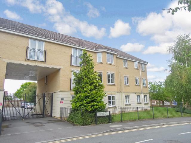 2 Bedroom Ground Floor Flat for rent in Scholars Walk, Langley