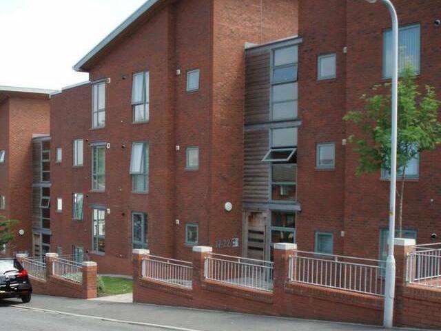 2 bedroom ground floor flat for rent in Sidney Court Sidney Road Tranmere Wirral CH425NH CH42