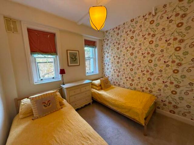 2 bedroom ground floor flat for rent in Silverdale Road, Eastbourne, East Sussex, BN20