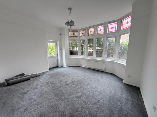 2 bedroom ground floor flat for rent in St. Annes Road, Eastbourne, East Sussex, BN21