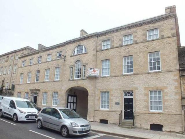 2 Bedroom Ground Floor Flat For Rent In Stamford, Lincolnshire