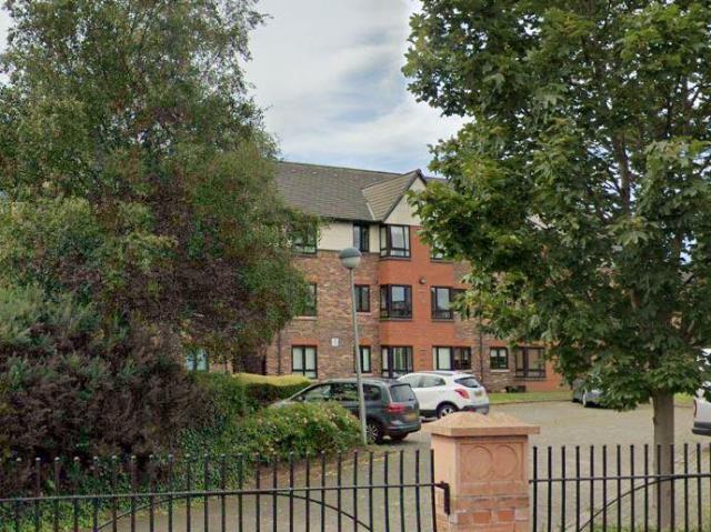 2 bedroom ground floor flat for rent in Penlinken Drive, Liverpool, L6