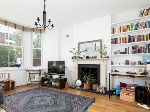 2 Bedroom Ground Floor Flat For Rent In Queen´s Park, London