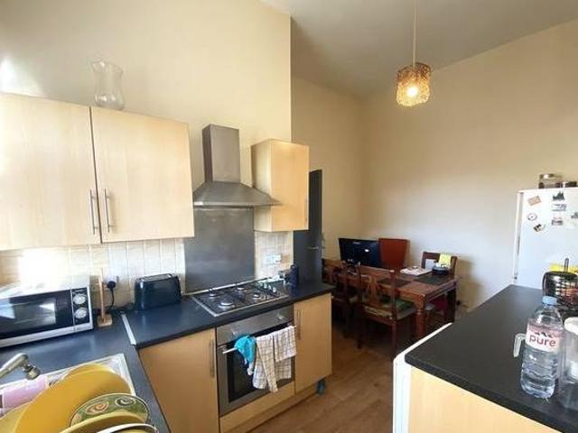 2 bedroom ground floor flat for rent in Queens Road Portsmouth PO2