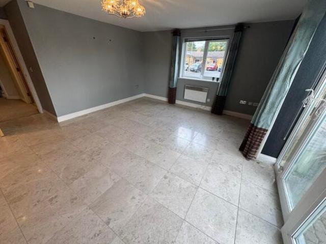 2 bedroom ground floor flat for rent in Radcliffe Road, Bolton, BL3