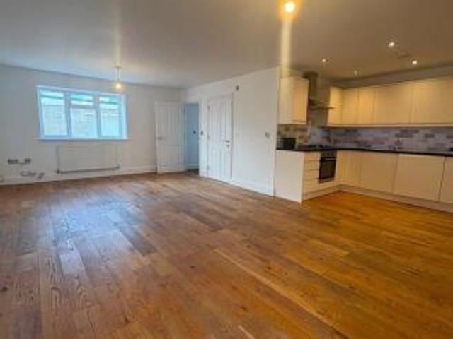 2 bedroom ground floor flat for rent in Risdale Road, Ashton, Bristol, City, BS3
