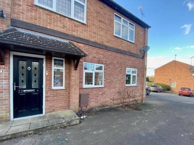 2 bedroom ground floor flat for rent in Woodland Road Kenilworth Warwickshire CV8