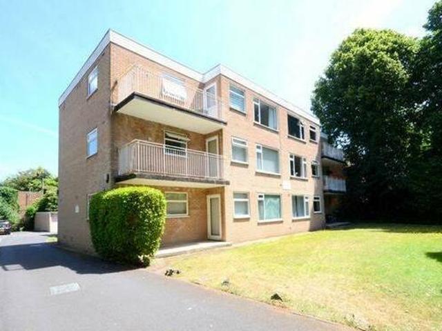 2 bedroom ground floor flat for rent in Wellington Road Bournemouth BH8