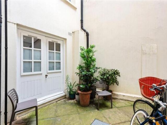 2 bedroom ground floor flat for rent in Wheler Street, London, E1