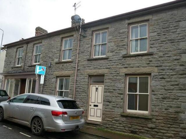 2 Bedroom Ground Floor Flat For Rent In Talgarth, Brecon
