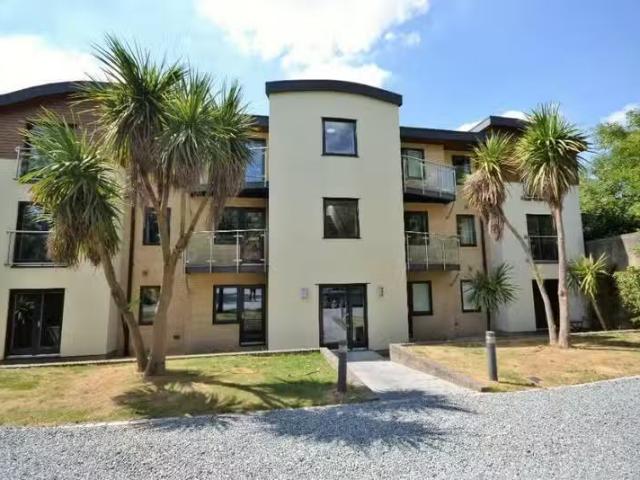 2 bedroom ground floor flat for rent in The Badgers, Cromwell.