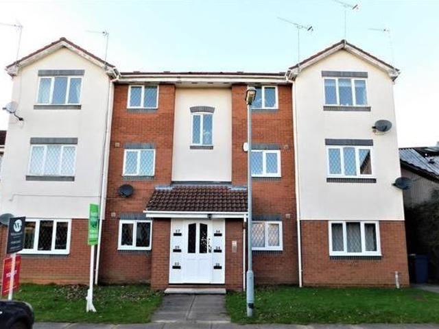2 bedroom ground floor flat for rent in The Carousels BurtononTrent DE14