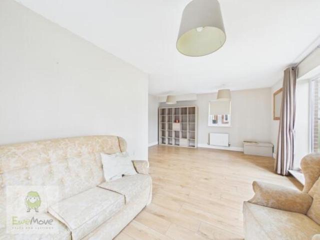 2 bedroom ground floor flat for rent in Tucano Court, Silver Streak Way, Strood, Rochester, ME2 2GP, ME2