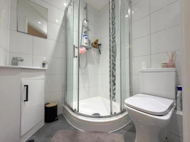 2 bedroom ground floor flat for rent in Viscount House, Rochford Road, Southend On Sea, SS2