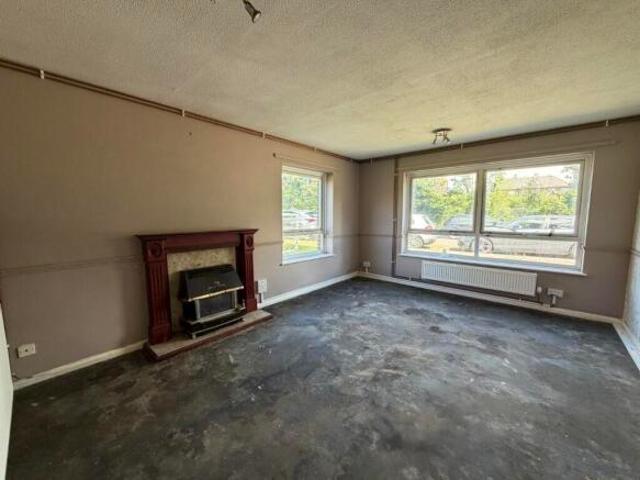 2 bedroom ground floor flat for sale in 18 Postmill Close, Ipswich IP4 2RF, IP4
