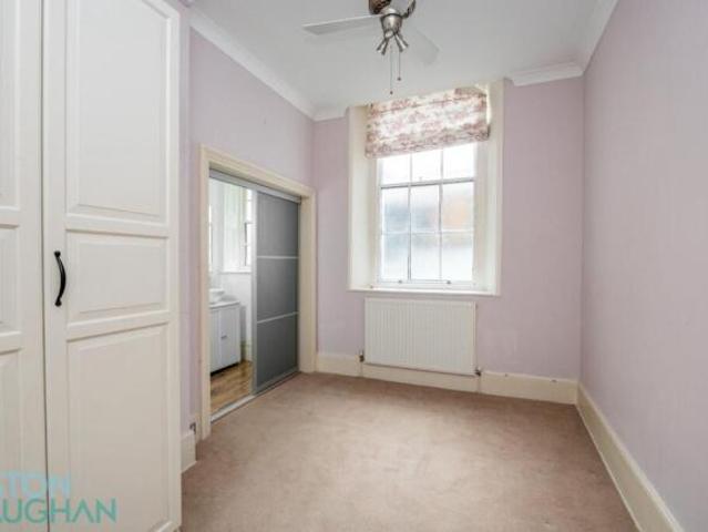 2 bedroom ground floor flat for sale in Sussex Square, Brighton, BN2